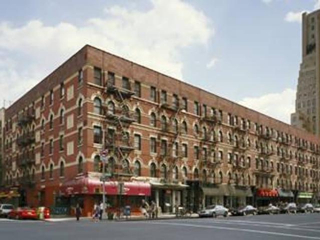 110 Eighth Avenue: 2 bd 1 ba