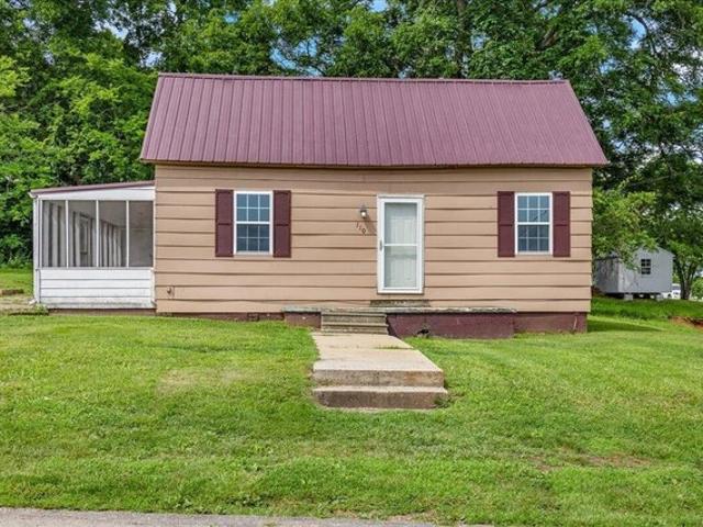 110 Elm St, Niota, TN 37826