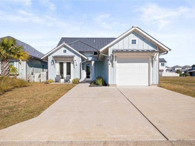 110 Foxtail Ln, Rockport, TX 78382 | MLS #471251