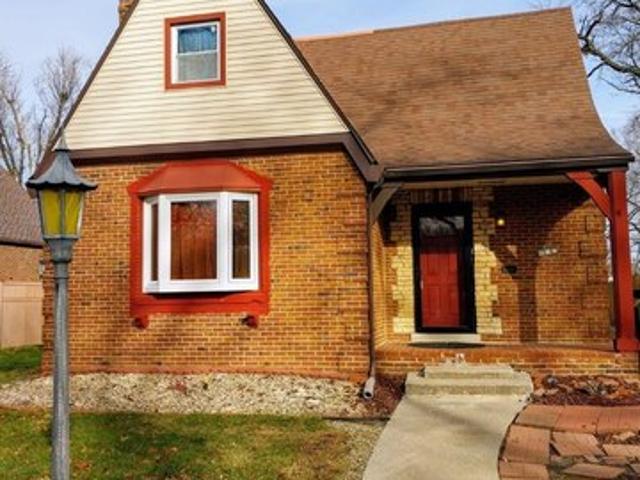 110 Forestdale Pkwy, Calumet City, IL 60409