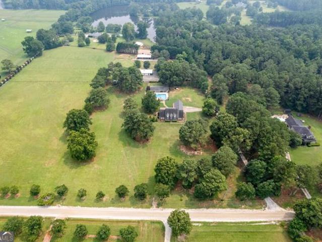 110 Friar Tuck Rd, Fayetteville, GA 30215