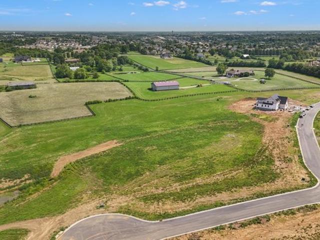 110 Knox Ct, Winchester, KY 40391