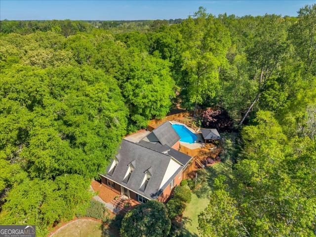 110 Kenneth Drive