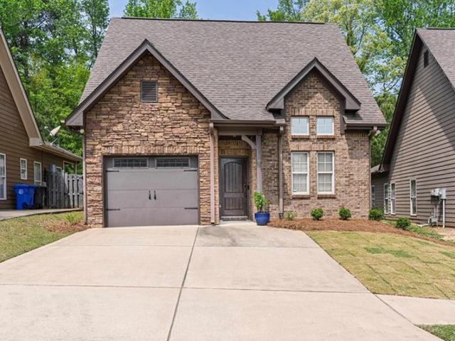 110 Kingston Ct, Birmingham, AL 35211