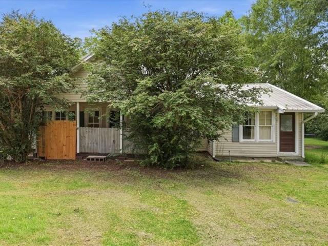 110 Houston St, Sylvester, GA 31791
