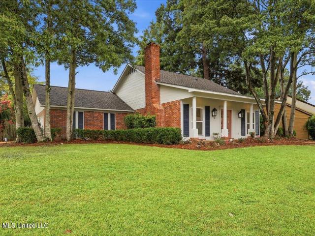 110 Honeysuckle Lane