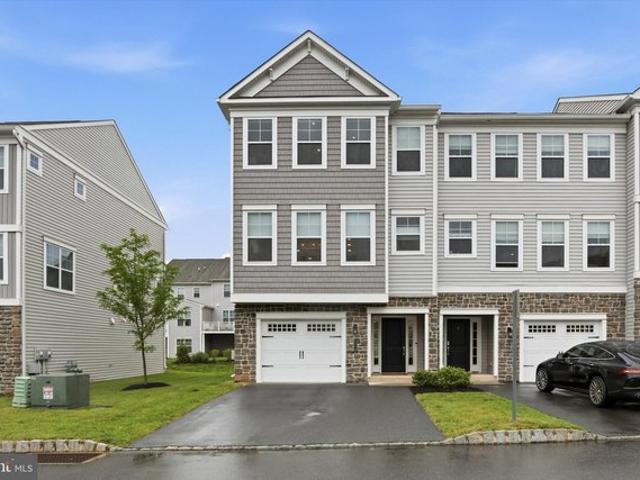 110 Harland Ave, Royersford, PA 19468