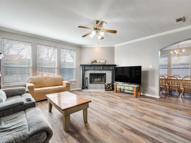 110 Harvest Bend Dr, Wylie, TX 75098 | MLS #21191