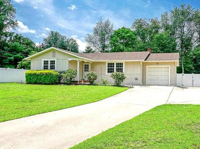 110 Hurffville Rd, Blackwood, NJ 08012