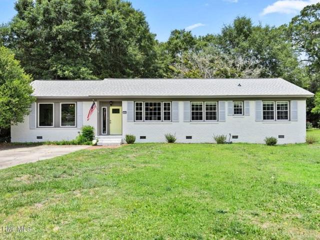 110 Jeb Stuart Dr, Wilmington, NC 28412