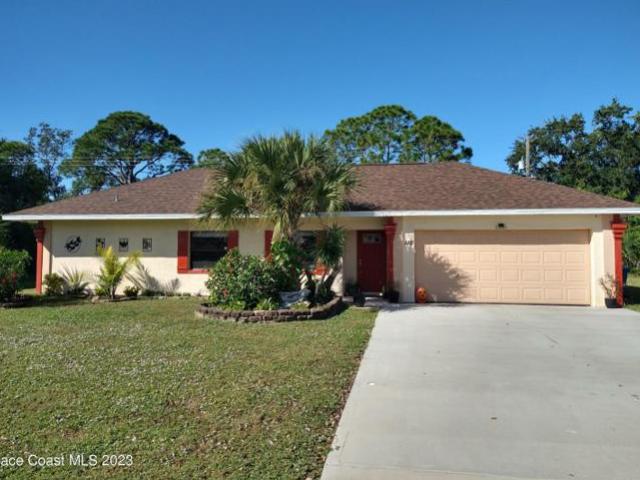 110 Olivick Cir NE, Palm Bay, FL 32907