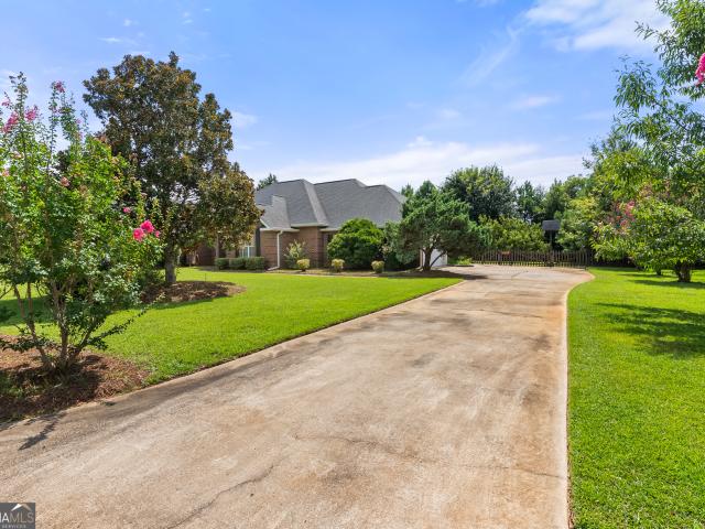 110 Orchard Crest Lane