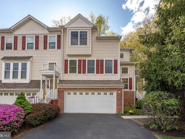 110 Longwood Ct, Malvern, PA 19355
