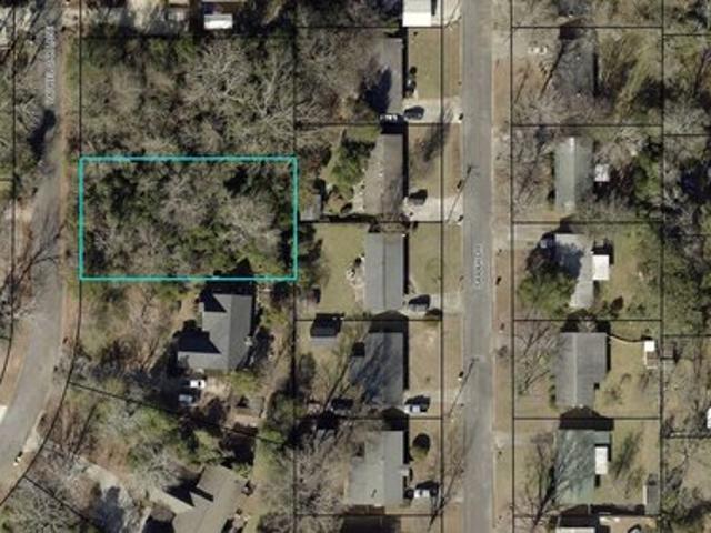 110 Laurel Oak Ln, Warner Robins, GA 31093