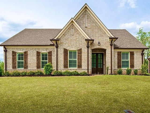 110 Laurel Glen Dr, Oakland, TN 38060