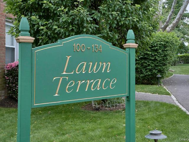 110 Lawn Terrace 2H