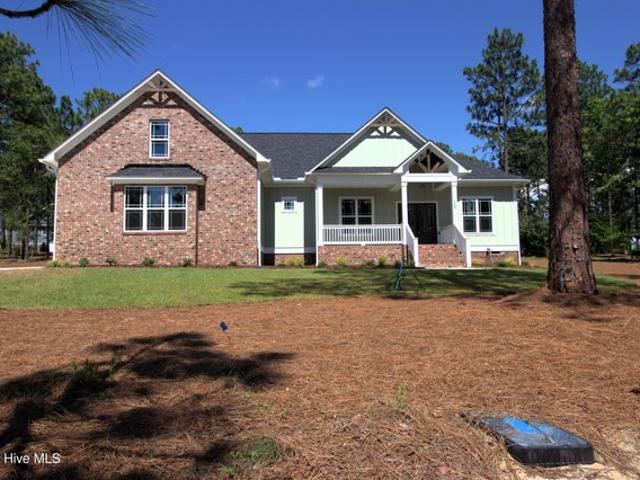 110 Lawrence Overlook, Seven Lakes, NC 27376