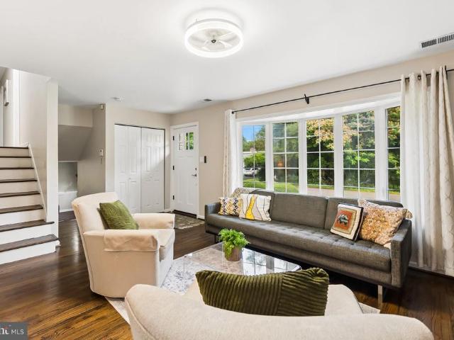 110 Lake View Drive