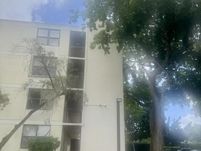 110 Lake Emerald Dr Apt 404, Oakland Park, FL 33309