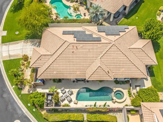 110 Lakefront Way