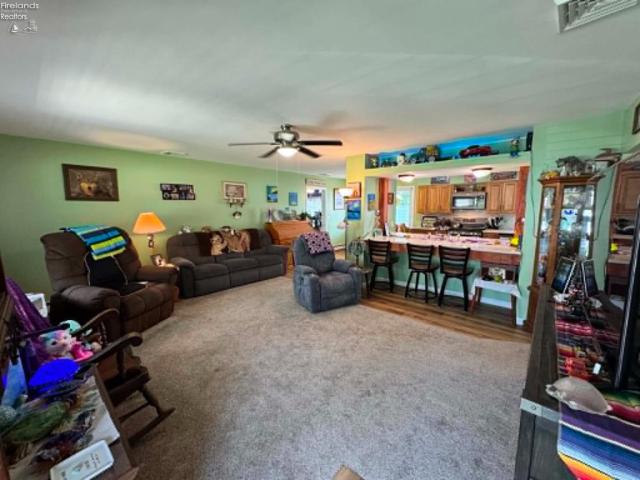 110 Lakeland Drive