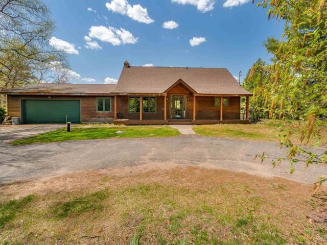 110 Lakewood Ln, Harvey, MI 49855