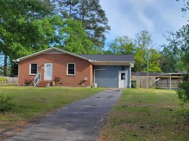110 Landon Dr, Washington, NC 27889