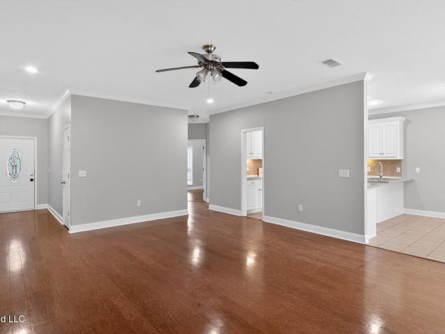 110 Live Oaks Boulevard