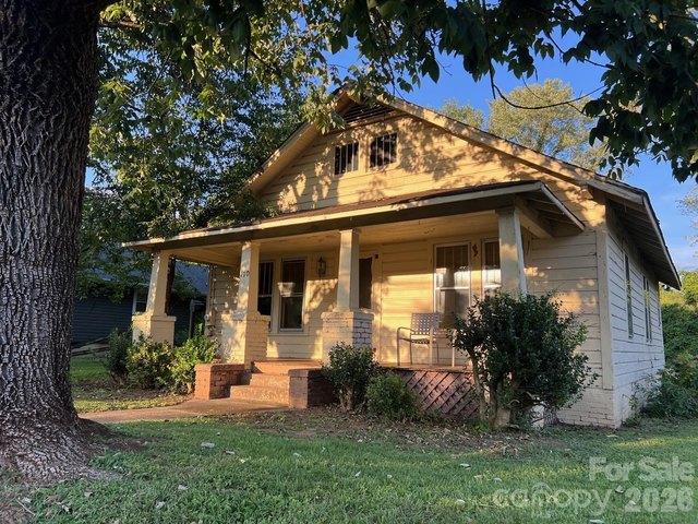 110 Linville St, Morganton, NC 28655