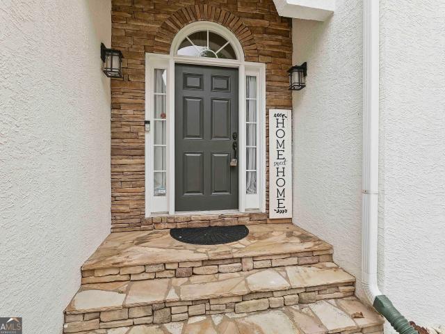 110 Lyndhurst Way