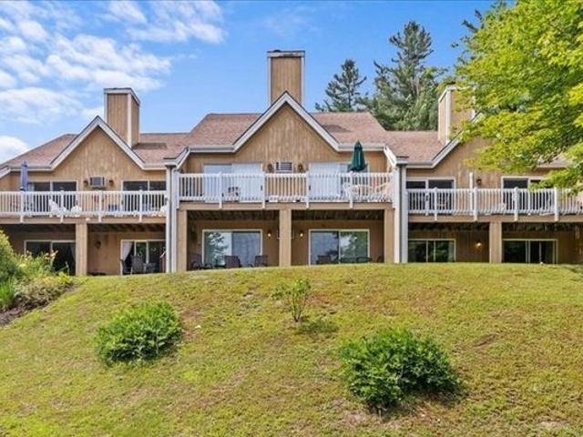 110 Mountainside Dr Unit J103, Stowe, VT 05672