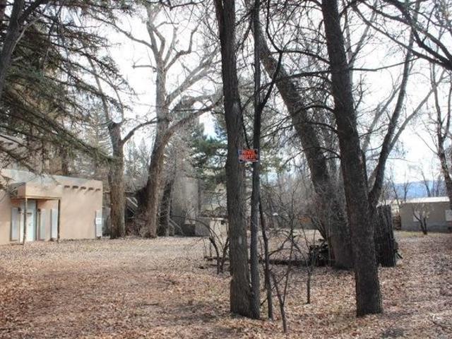 110 Mabel Dodge Ln Unit A and B, Taos, NM 87571