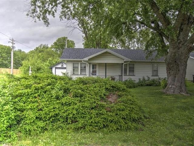 110 Magnolia Dr, Forsyth, IL 62535