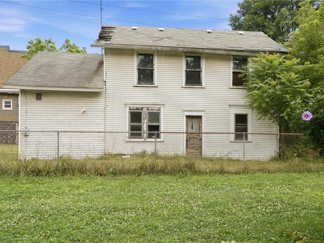 110 Main St