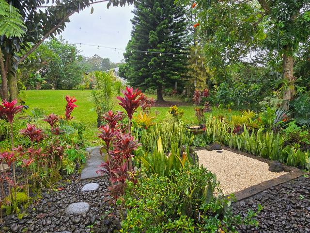 110 Malia St, Hilo, HI 96720 | MLS #727735 | Compass