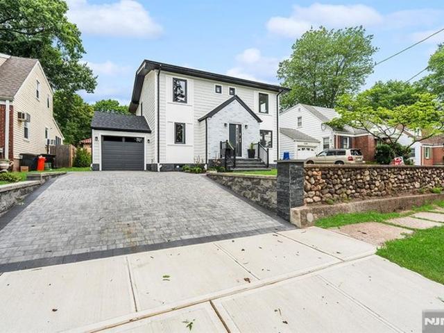 110 Maple St, Dumont, NJ 07628