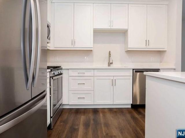 110 Market Street # 206