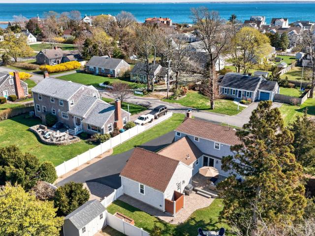 110 Mariners Lane