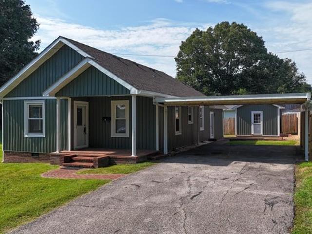110 McGill St, Martin, TN 38237