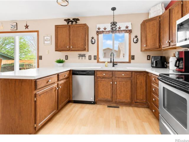 110 N 48th Ave Ct