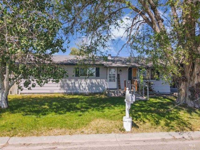 110 N 6 St E, Paul, ID 83347
