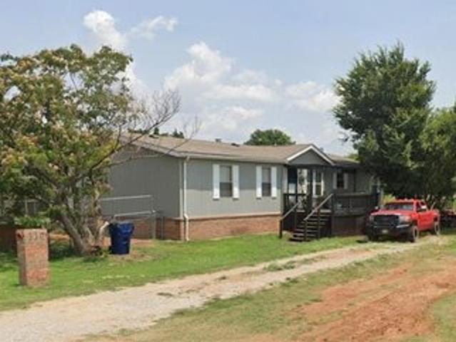 110 N 7th St, Cashion, OK 73016