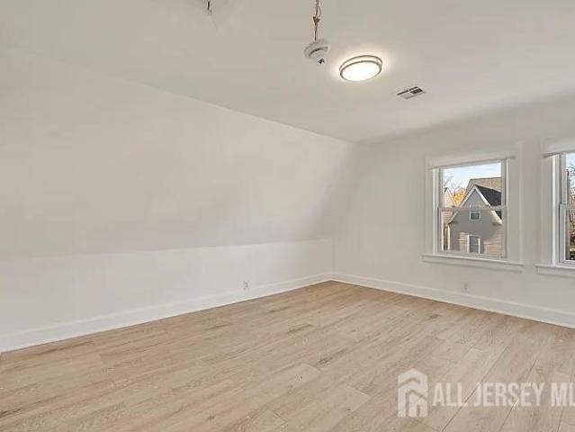 110 N 17th Street 3