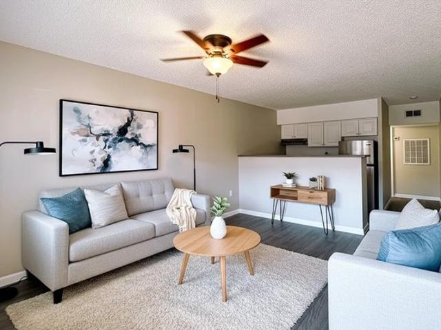 110 N 15th St, Las Vegas, NV 89101