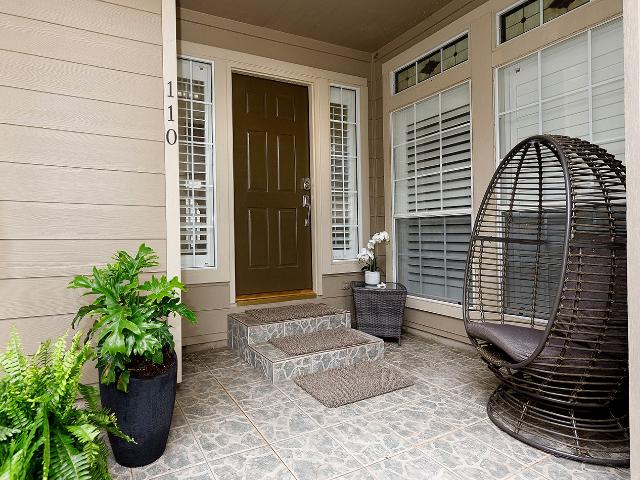110 N Valley Oaks Cir, The Woodlands, TX 77382 | MLS #28758 | Compass