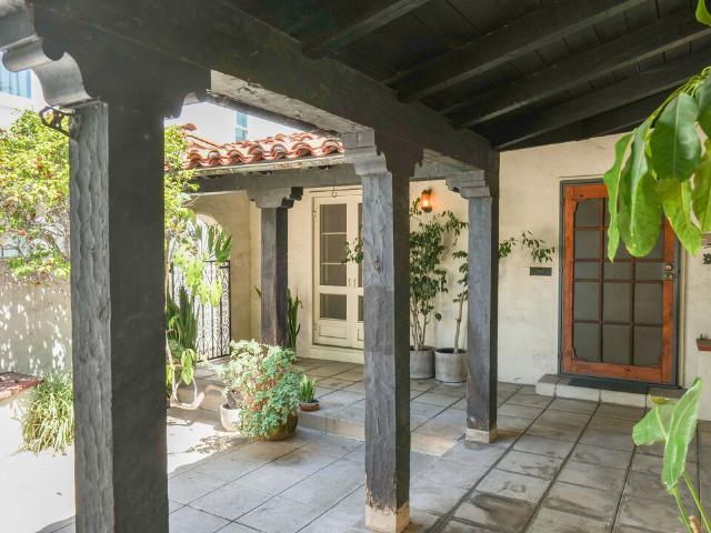 110 N Elm Dr, Beverly Hills, CA 90210 | MLS #26688 | Compass