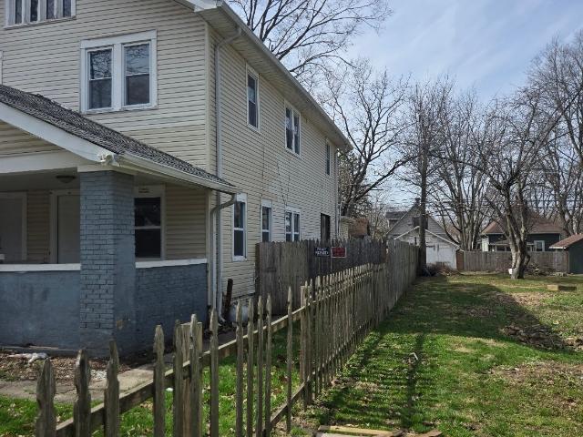 110 N Grant Avenue