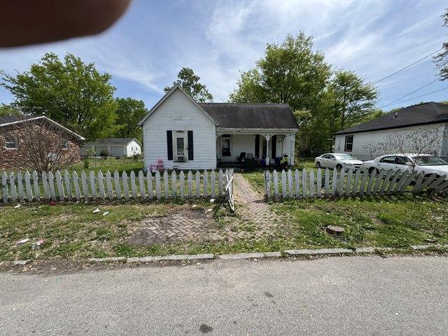110 N Jessup Ave, Hopkinsville, KY 42240