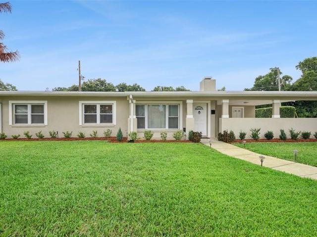 110 N Lakewood Cir, Maitland, FL 32751