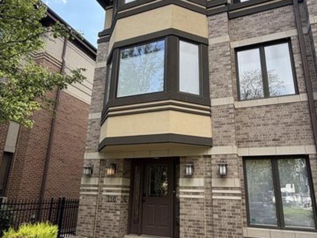 110 N Myrtle Ave, Elmhurst, IL 60126
